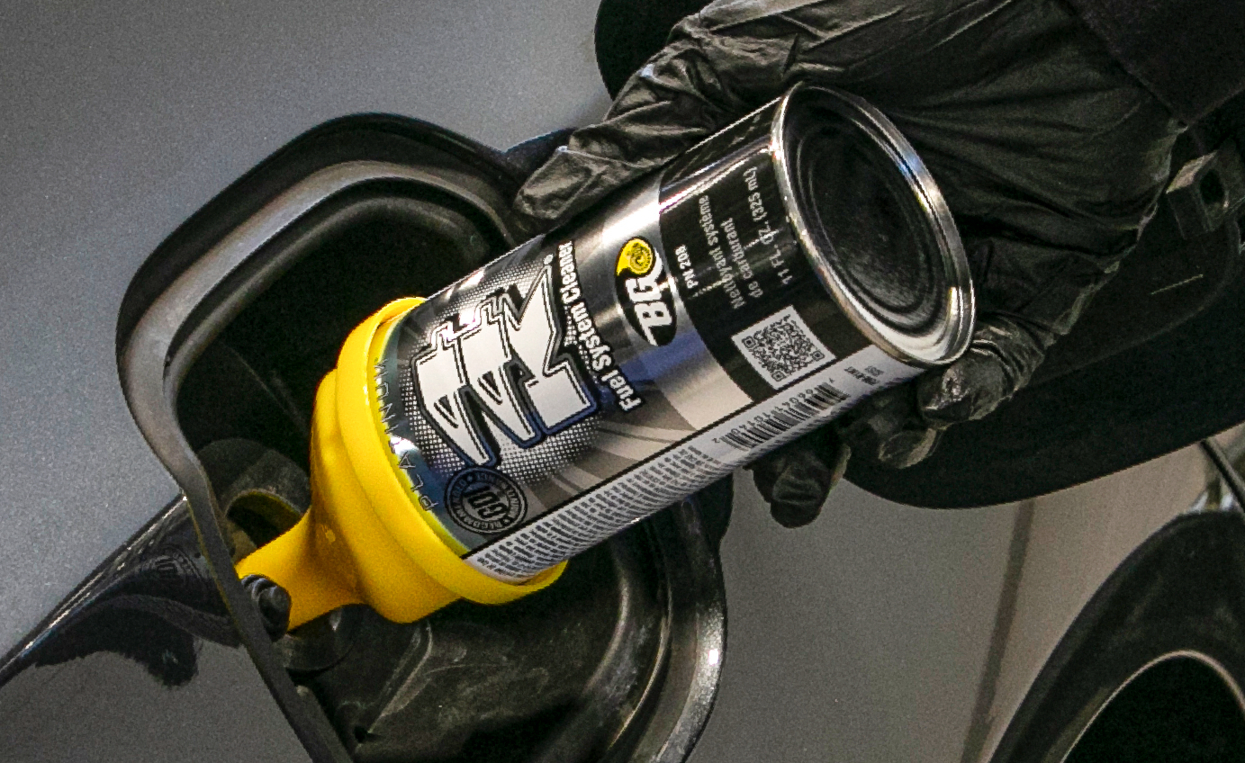 BG 208 44K® Fuel System Cleaner | Dekarbonizace motoru