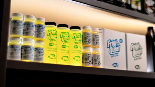 BG 7018 UNIVERSAL FRIGI-QUIET 240 ml | Dekarbonizace motoru